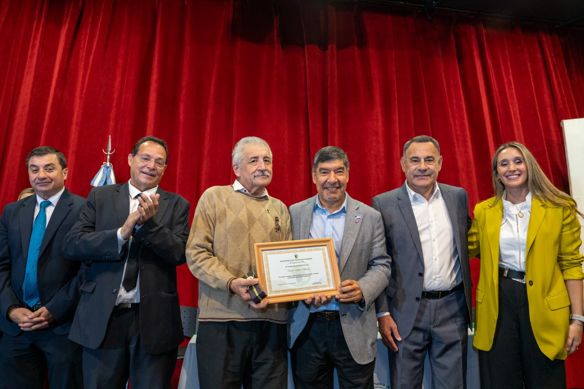 Treinta años de la Defensoría del Pueblo: El Vicegobernador Miguel ...